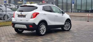 White Opel Mokka 2014 in Siauliai, with an engine capacity of 1.40 L and mileage of 181 thousand km for 6600 €, photo 8 on AUTOMOTO.COM.LV