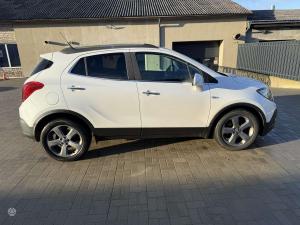 White Opel Mokka 2014 in Taurage, with an engine capacity of 1.70 L and mileage of 260 thousand km for 6800 €, photo 4 on AUTOMOTO.COM.LV