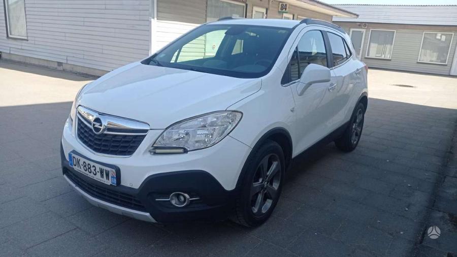 Balts Opel Mokka 2014 Viļņa, ar dzinēja tilpumu 1.69 L un nobraukumu 227 tūkst. km par 6700 €, foto 1 vietnē AUTOMOTO.COM.LV