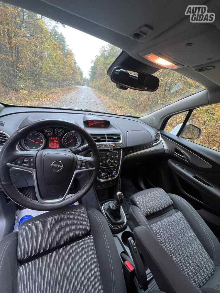 White Opel Mokka 2014 in Kaunas, with an engine capacity of 1.70 L and mileage of 340 thousand km for 3500 €, photo 27 on AUTOMOTO.COM.LV