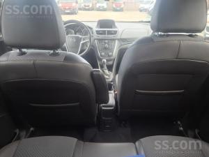 Balts Opel Mokka 2014 Talsi, ar dzinēja tilpumu 1.40 L un nobraukumu 237 tūkst. km par 6800 €, foto 14 vietnē AUTOMOTO.COM.LV