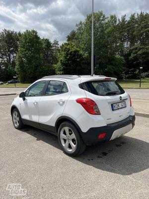 Balts Opel Mokka 2014 Viļņa, ar dzinēja tilpumu 1.70 L un nobraukumu 195 tūkst. km par 4600 €, foto 6 vietnē AUTOMOTO.COM.LV