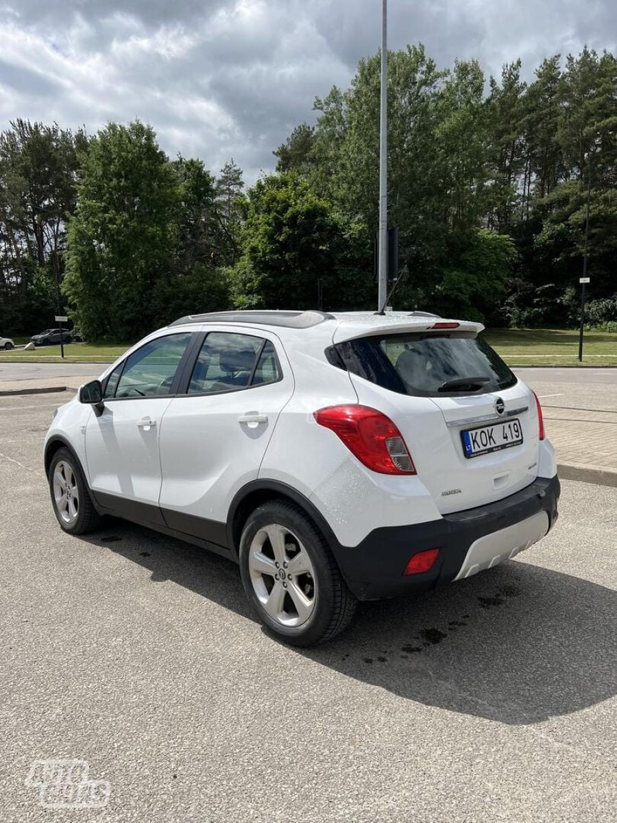 Balts Opel Mokka 2014 Viļņa, ar dzinēja tilpumu 1.70 L un nobraukumu 195 tūkst. km par 4600 €, foto 6 vietnē AUTOMOTO.COM.LV