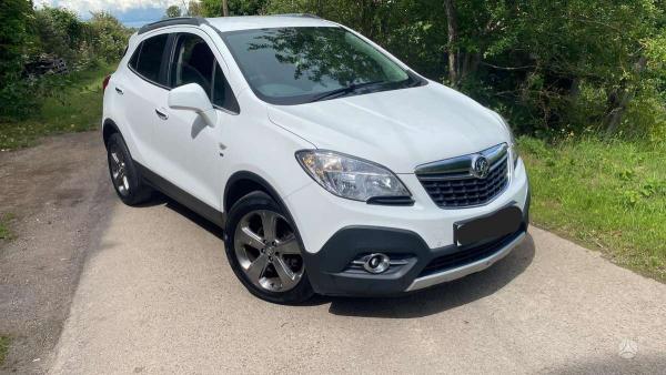 White Opel Mokka 2014 in Vilnius, with an engine capacity of 1.60 L and mileage of 128 thousand km for 2750 €, photo 1 on AUTOMOTO.COM.LV