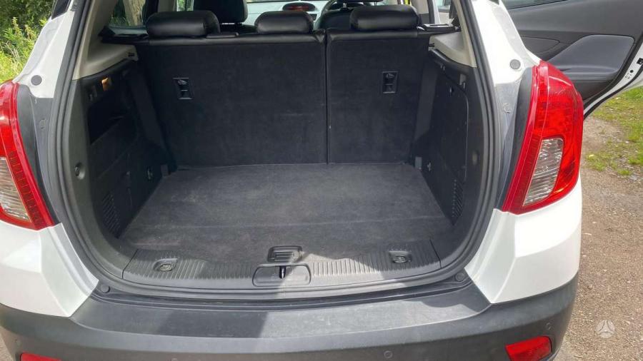 Balts Opel Mokka 2014 Viļņa, ar dzinēja tilpumu 1.60 L un nobraukumu 128 tūkst. km par 2750 €, foto 8 vietnē AUTOMOTO.COM.LV