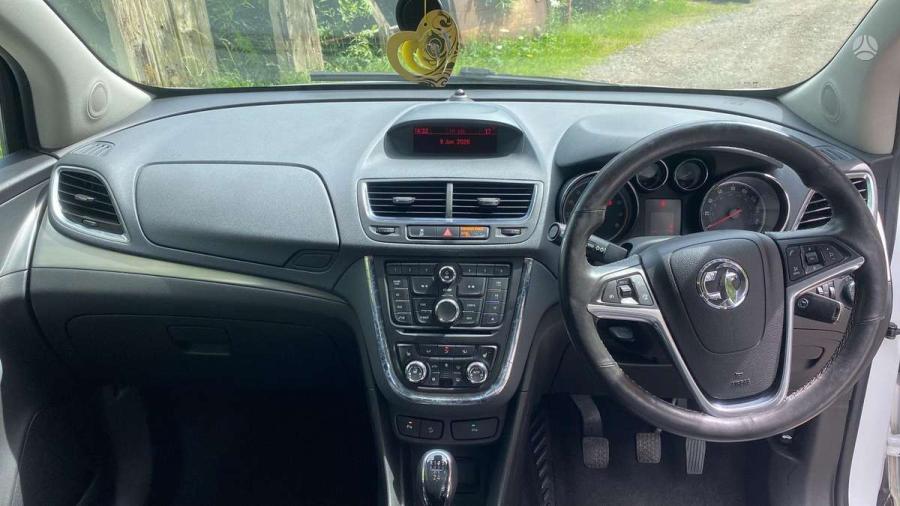 Balts Opel Mokka 2014 Viļņa, ar dzinēja tilpumu 1.60 L un nobraukumu 128 tūkst. km par 2750 €, foto 11 vietnē AUTOMOTO.COM.LV