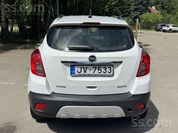 Белый Опель Mokka 2014 в Рига, объемом двигателя 1.70 л и пробегом 190 тыс. км за 6100 €, фото 4 на AUTOMOTO.COM.LV