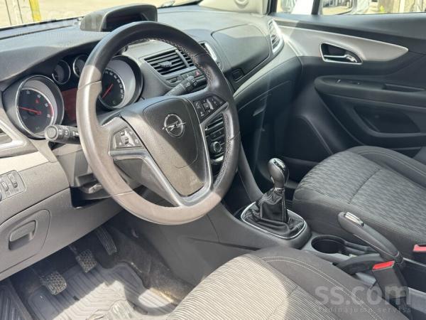 Белый Опель Mokka 2014 в Рига, объемом двигателя 1.70 л и пробегом 190 тыс. км за 6100 €, фото 9 на AUTOMOTO.COM.LV