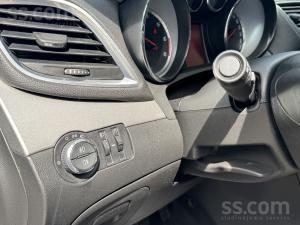 Balts Opel Mokka 2014 Rīga, ar dzinēja tilpumu 1.70 L un nobraukumu 190 tūkst. km par 6100 €, foto 12 vietnē AUTOMOTO.COM.LV