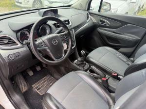 White Opel Mokka 2014 in Siauliai, with an engine capacity of 1.69 L and mileage of 240 thousand km for 5950 €, photo 11 on AUTOMOTO.COM.LV