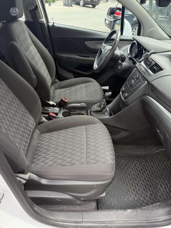 Balts Opel Mokka 2014 Viļņa, ar dzinēja tilpumu 1.69 L un nobraukumu 125 tūkst. km par 6950 €, foto 7 vietnē AUTOMOTO.COM.LV