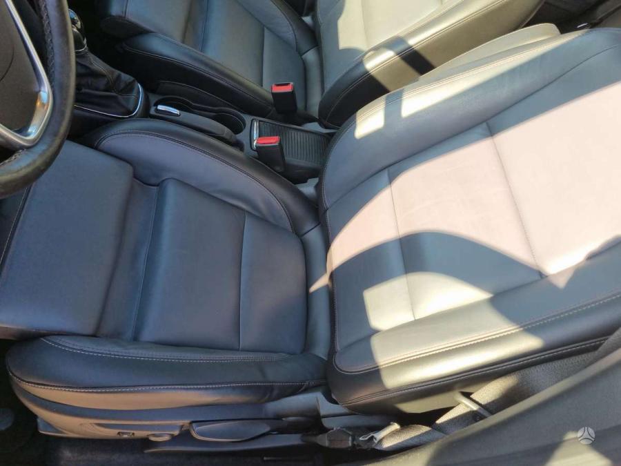 Balts Opel Mokka 2014 Pakruojis, ar dzinēja tilpumu 1.69 L un nobraukumu 230 tūkst. km par 5700 €, foto 12 vietnē AUTOMOTO.COM.LV