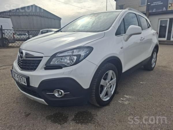 Белый Опель Mokka 2014 в Талси, объемом двигателя 1.40 л и пробегом 237 тыс. км за 6500 €, фото 1 на AUTOMOTO.COM.LV