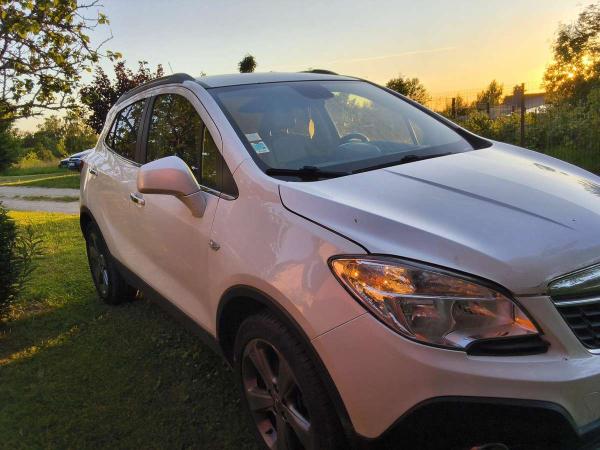 Белый Опель Mokka 2014 в Вильнюс, объемом двигателя 1.69 л и пробегом 207 тыс. км за 7099 €, фото 10 на AUTOMOTO.COM.LV