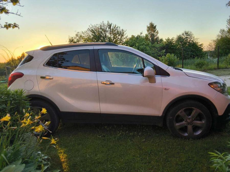 Белый Опель Mokka 2014 в Вильнюс, объемом двигателя 1.69 л и пробегом 207 тыс. км за 7099 €, фото 12 на AUTOMOTO.COM.LV