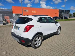 White Opel Mokka 2014 in Jurbarkas, with an engine capacity of 1.36 L and mileage of 154 thousand km for 6000 €, photo 9 on AUTOMOTO.COM.LV