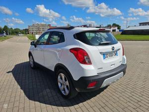 White Opel Mokka 2014 in Jurbarkas, with an engine capacity of 1.36 L and mileage of 154 thousand km for 6000 €, photo 10 on AUTOMOTO.COM.LV