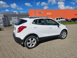 White Opel Mokka 2014 in Jurbarkas, with an engine capacity of 1.36 L and mileage of 154 thousand km for 6000 €, photo 14 on AUTOMOTO.COM.LV