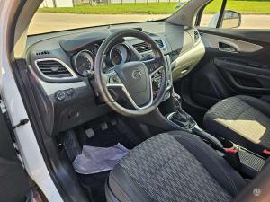 White Opel Mokka 2014 in Jurbarkas, with an engine capacity of 1.36 L and mileage of 154 thousand km for 6000 €, photo 16 on AUTOMOTO.COM.LV