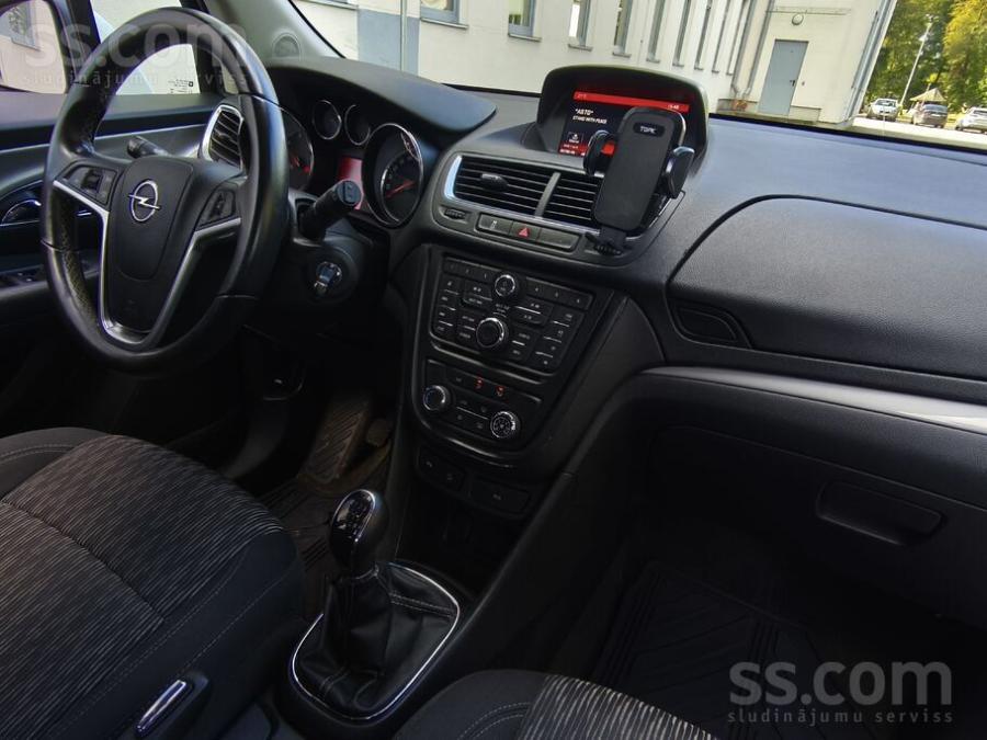 White Opel Mokka 2014 in Jelgava, with an engine capacity of 1.70 L and mileage of 185 thousand km for 5200 €, photo 12 on AUTOMOTO.COM.LV