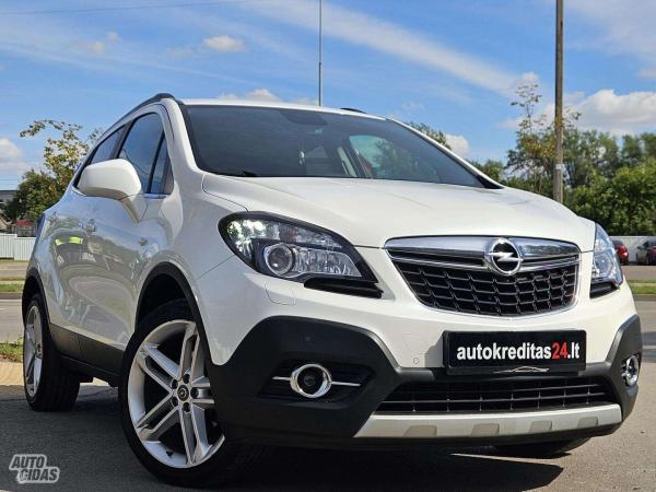 White Opel Mokka 2014 in Siauliai, with an engine capacity of 1.70 L and mileage of 239 thousand km for 7450 €, photo 4 on AUTOMOTO.COM.LV