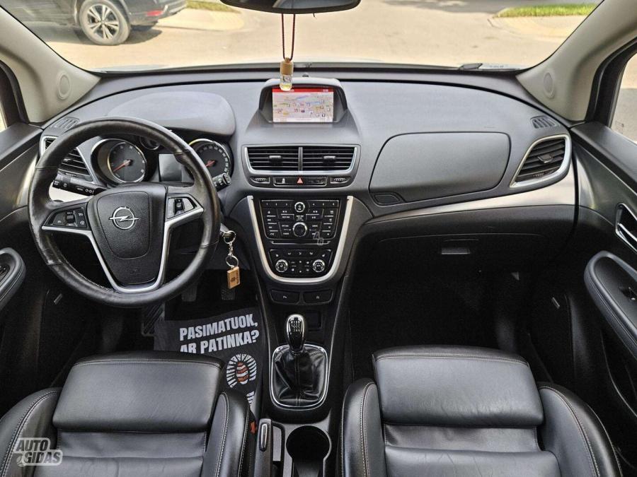 White Opel Mokka 2014 in Siauliai, with an engine capacity of 1.70 L and mileage of 239 thousand km for 7450 €, photo 13 on AUTOMOTO.COM.LV