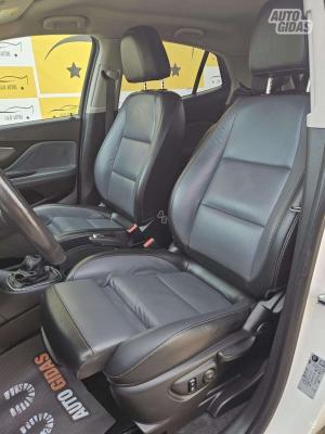White Opel Mokka 2014 in Siauliai, with an engine capacity of 1.70 L and mileage of 239 thousand km for 7450 €, photo 15 on AUTOMOTO.COM.LV