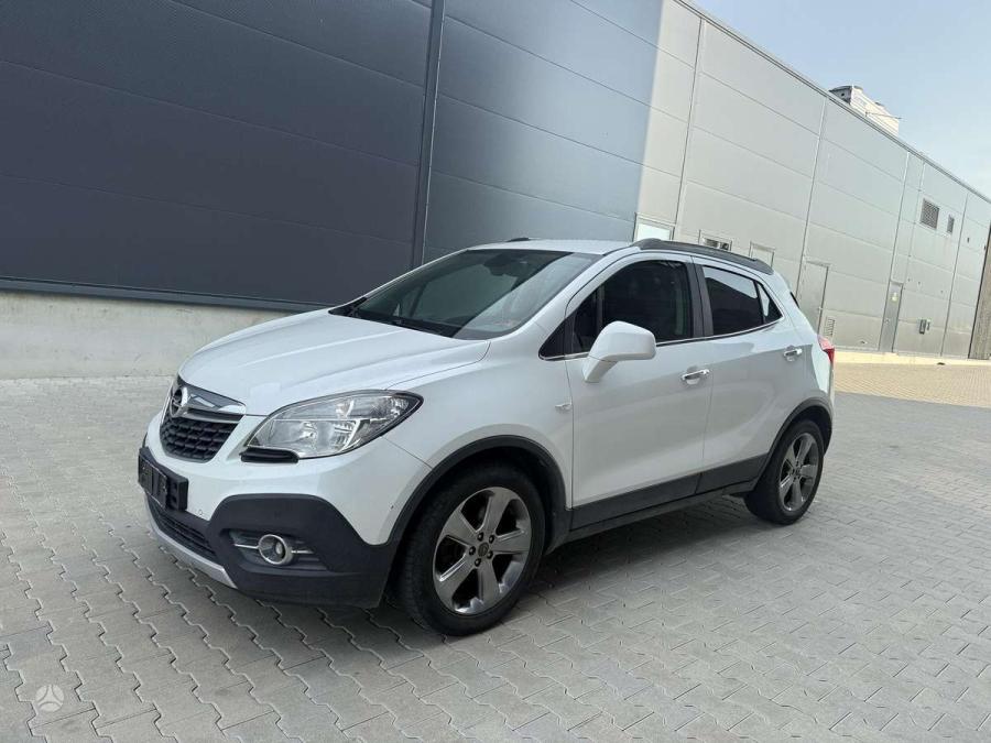 Balts Opel Mokka 2014 Šauļi, ar dzinēja tilpumu 1.69 L un nobraukumu 240 tūkst. km par 5850 €, foto 1 vietnē AUTOMOTO.COM.LV