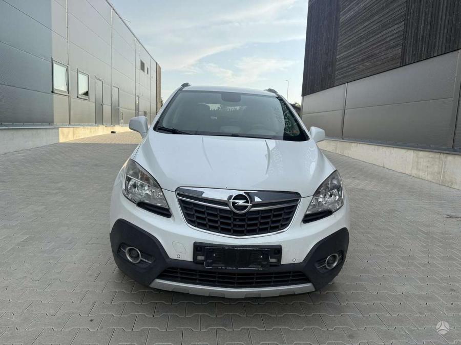 Balts Opel Mokka 2014 Šauļi, ar dzinēja tilpumu 1.69 L un nobraukumu 240 tūkst. km par 5850 €, foto 3 vietnē AUTOMOTO.COM.LV