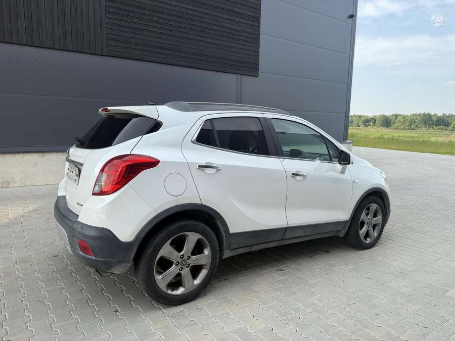 Balts Opel Mokka 2014 Šauļi, ar dzinēja tilpumu 1.69 L un nobraukumu 240 tūkst. km par 5850 €, foto 6 vietnē AUTOMOTO.COM.LV