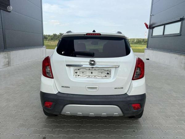 White Opel Mokka 2014 in Siauliai, with an engine capacity of 1.69 L and mileage of 240 thousand km for 5850 €, photo 7 on AUTOMOTO.COM.LV