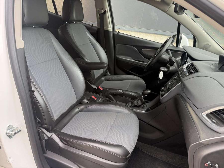 Balts Opel Mokka 2014 Šauļi, ar dzinēja tilpumu 1.69 L un nobraukumu 240 tūkst. km par 5850 €, foto 12 vietnē AUTOMOTO.COM.LV