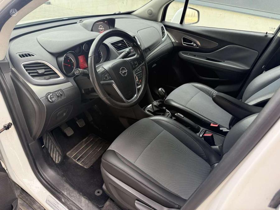 Balts Opel Mokka 2014 Šauļi, ar dzinēja tilpumu 1.69 L un nobraukumu 240 tūkst. km par 5850 €, foto 13 vietnē AUTOMOTO.COM.LV