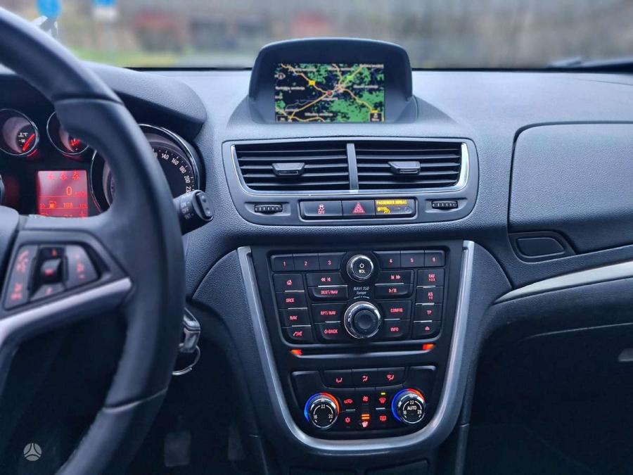 Balts Opel Mokka 2015 Tauragė, ar dzinēja tilpumu 1.60 L un nobraukumu 171 tūkst. km par 6200 €, foto 13 vietnē AUTOMOTO.COM.LV