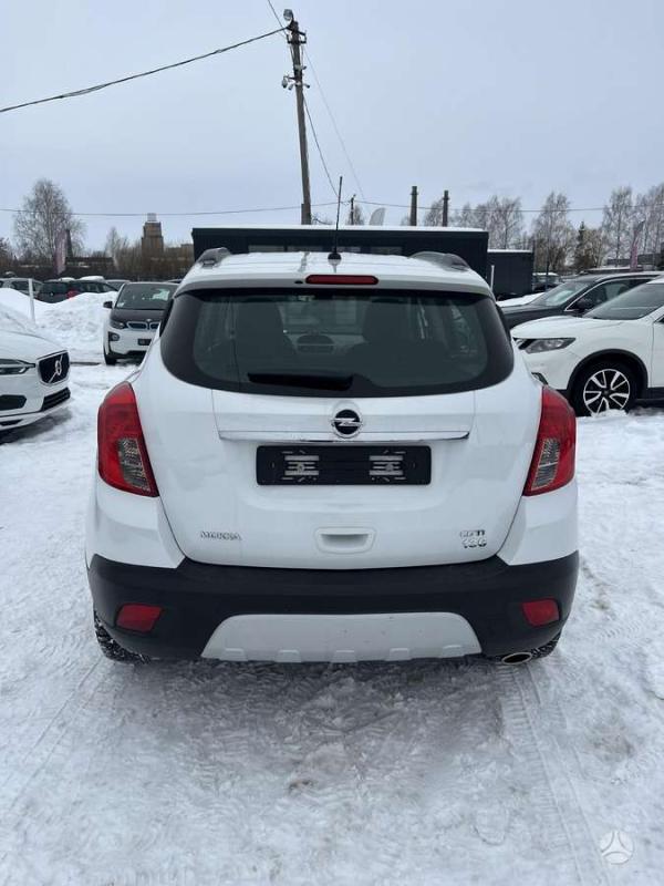 Balts Opel Mokka 2015 Panevēža, ar dzinēja tilpumu 1.60 L un nobraukumu 262 tūkst. km par 5300 €, foto 6 vietnē AUTOMOTO.COM.LV