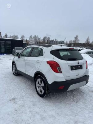 Balts Opel Mokka 2015 Panevēža, ar dzinēja tilpumu 1.60 L un nobraukumu 262 tūkst. km par 5300 €, foto 7 vietnē AUTOMOTO.COM.LV