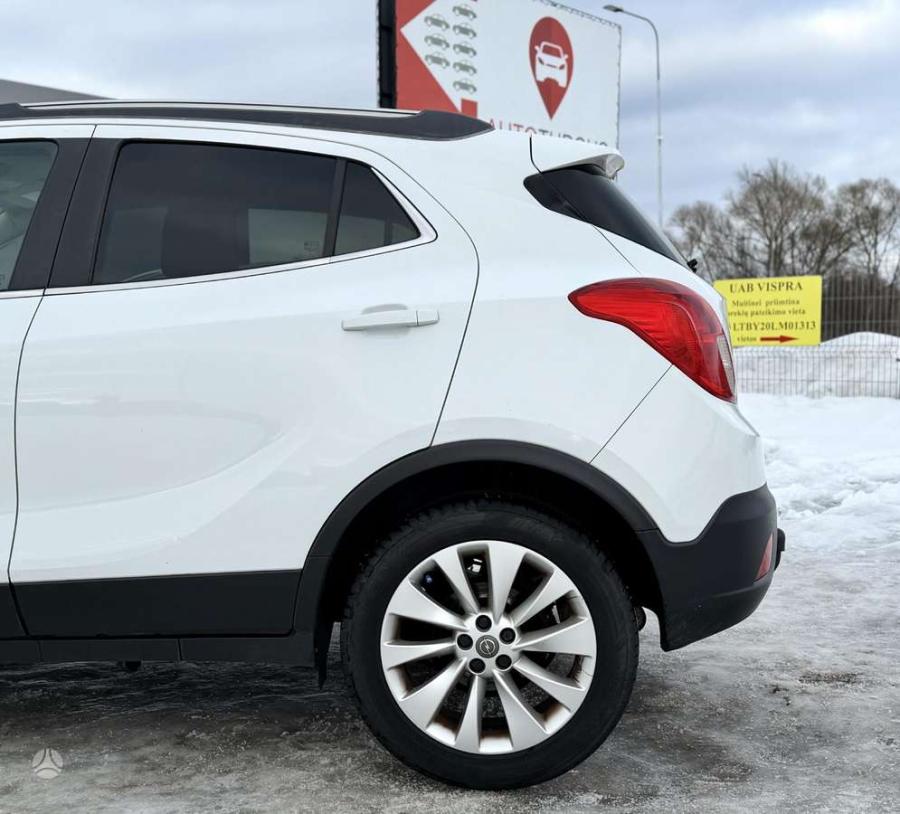 White Opel Mokka 2015 in Taurage, with an engine capacity of 1.60 L and mileage of 248 thousand km for 5900 €, photo 7 on AUTOMOTO.COM.LV