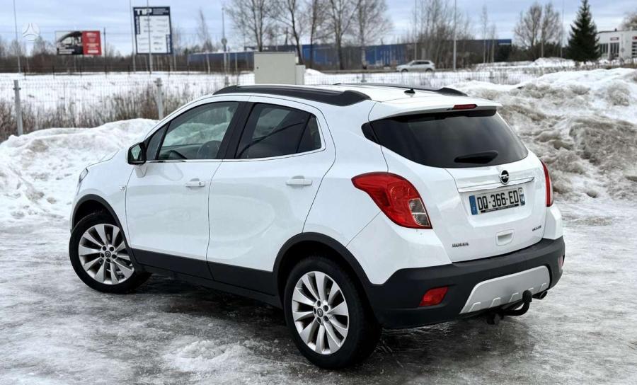 White Opel Mokka 2015 in Taurage, with an engine capacity of 1.60 L and mileage of 248 thousand km for 5900 €, photo 14 on AUTOMOTO.COM.LV
