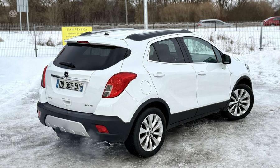 White Opel Mokka 2015 in Taurage, with an engine capacity of 1.60 L and mileage of 248 thousand km for 5900 €, photo 16 on AUTOMOTO.COM.LV