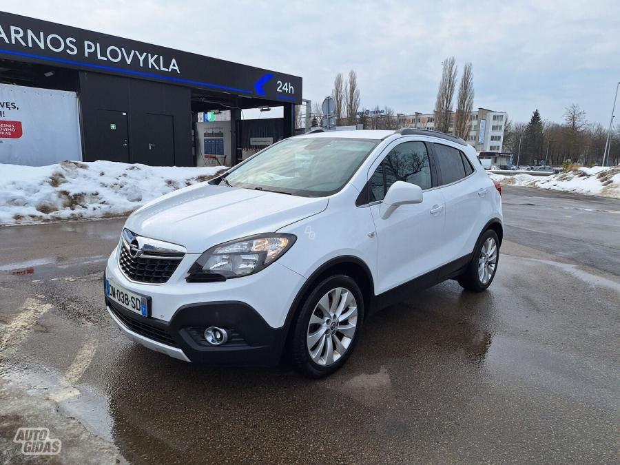 White Opel Mokka 2015 in Klaipeda, with an engine capacity of 1.70 L and mileage of 233 thousand km for 5750 €, photo 2 on AUTOMOTO.COM.LV