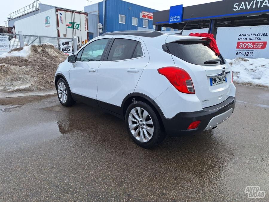 White Opel Mokka 2015 in Klaipeda, with an engine capacity of 1.70 L and mileage of 233 thousand km for 5750 €, photo 3 on AUTOMOTO.COM.LV