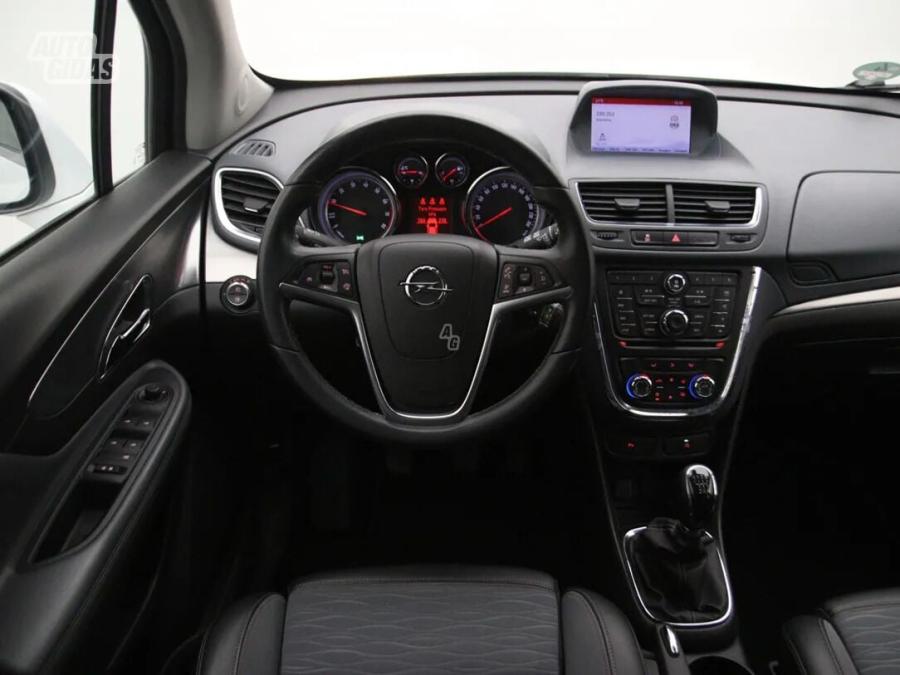 Белый Опель Mokka 2015 в Вильнюс, объемом двигателя 1.40 л и пробегом 110 тыс. км за 9399 €, фото 18 на AUTOMOTO.COM.LV