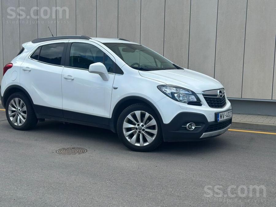 White Opel Mokka 2015 in Riga, with an engine capacity of 1.70 L and mileage of 207 thousand km for 5650 €, photo 3 on AUTOMOTO.COM.LV