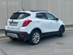 White Opel Mokka 2015 in Riga, with an engine capacity of 1.70 L and mileage of 207 thousand km for 5650 €, photo 4 on AUTOMOTO.COM.LV