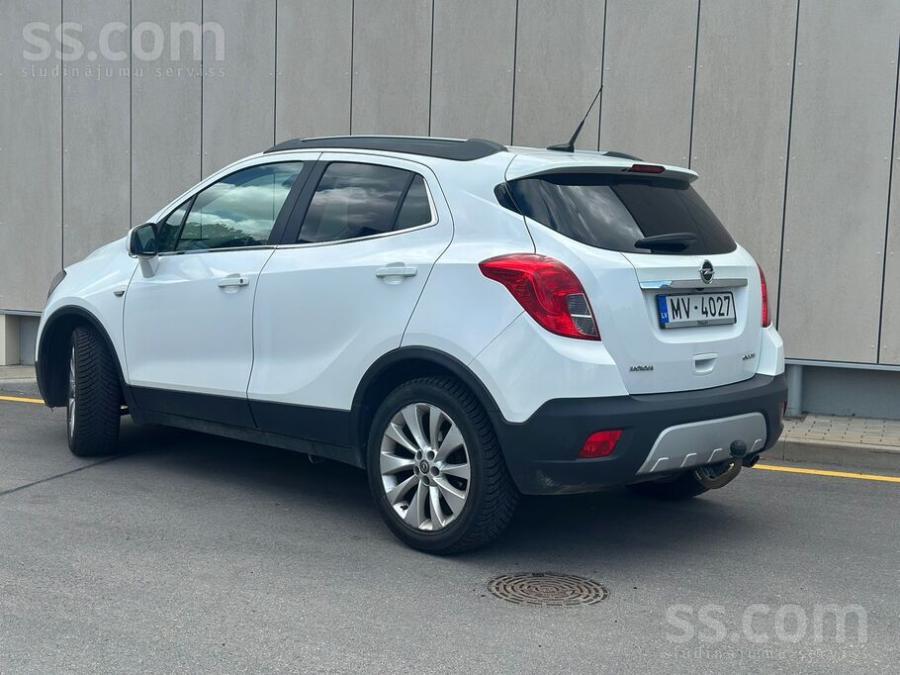 White Opel Mokka 2015 in Riga, with an engine capacity of 1.70 L and mileage of 207 thousand km for 5650 €, photo 5 on AUTOMOTO.COM.LV