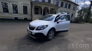 Белый Опель Mokka 2015 в Лиепая, объемом двигателя 1.60 л и пробегом 109 тыс. км за 6850 €, фото 6 на AUTOMOTO.COM.LV