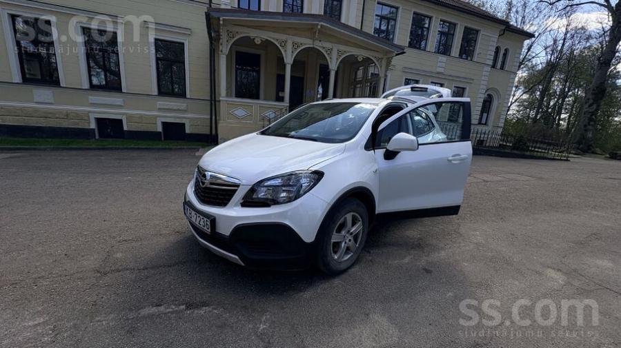 Белый Опель Mokka 2015 в Лиепая, объемом двигателя 1.60 л и пробегом 109 тыс. км за 6850 €, фото 6 на AUTOMOTO.COM.LV