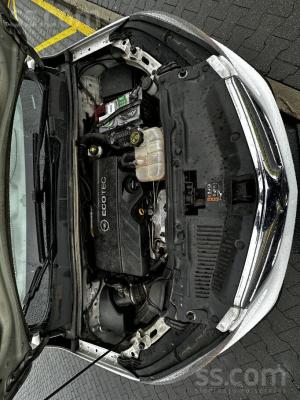 White Opel Mokka 2015 in Riga, with an engine capacity of 1.60 L and mileage of 157 thousand km for 8250 €, photo 14 on AUTOMOTO.COM.LV