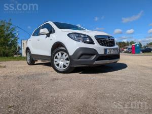Белый Опель Mokka 2015 в Рига, объемом двигателя 1.60 л и пробегом 99 тыс. км за 7100 €, фото 5 на AUTOMOTO.COM.LV