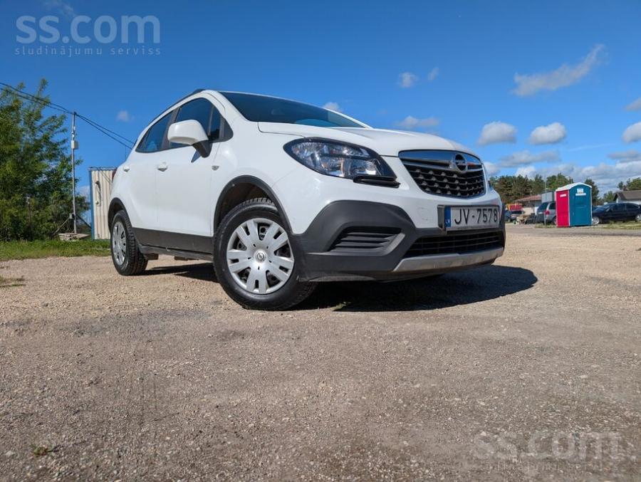 Белый Опель Mokka 2015 в Рига, объемом двигателя 1.60 л и пробегом 99 тыс. км за 7100 €, фото 5 на AUTOMOTO.COM.LV